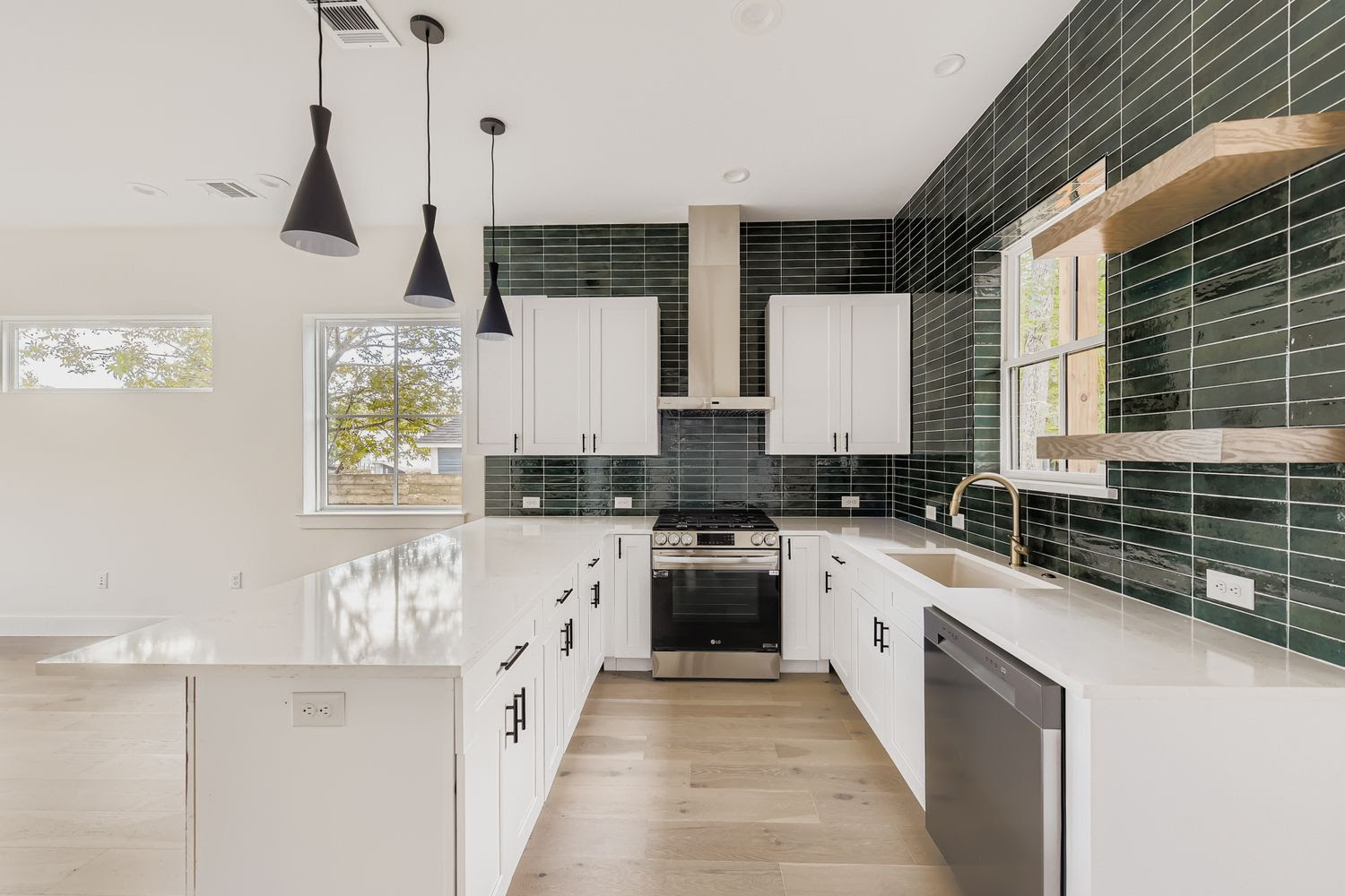 Explore Luxury Living at 1600 Holly Street Austin